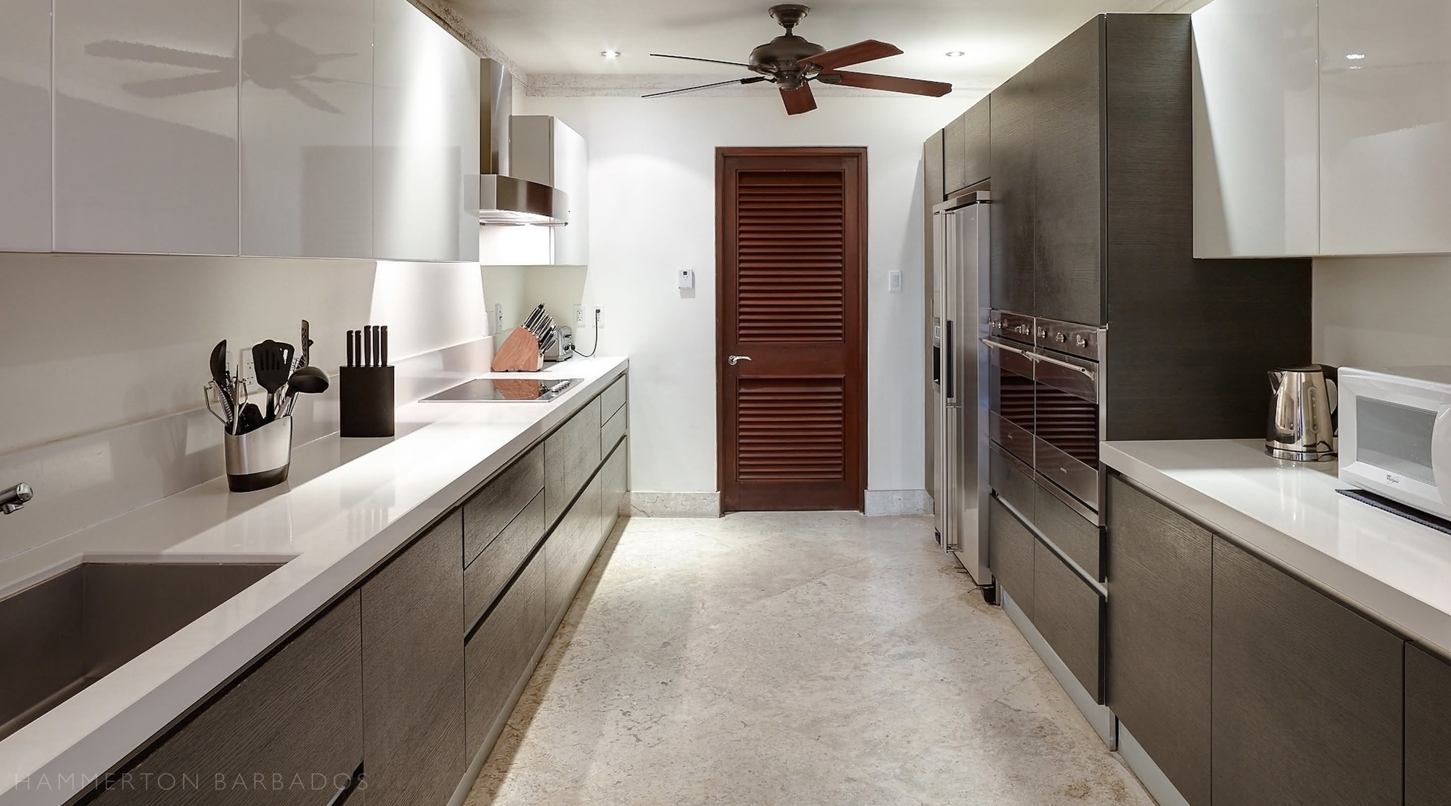 Smugglers Cove 7 – The Penthouse, Paynes Bay, Barbados